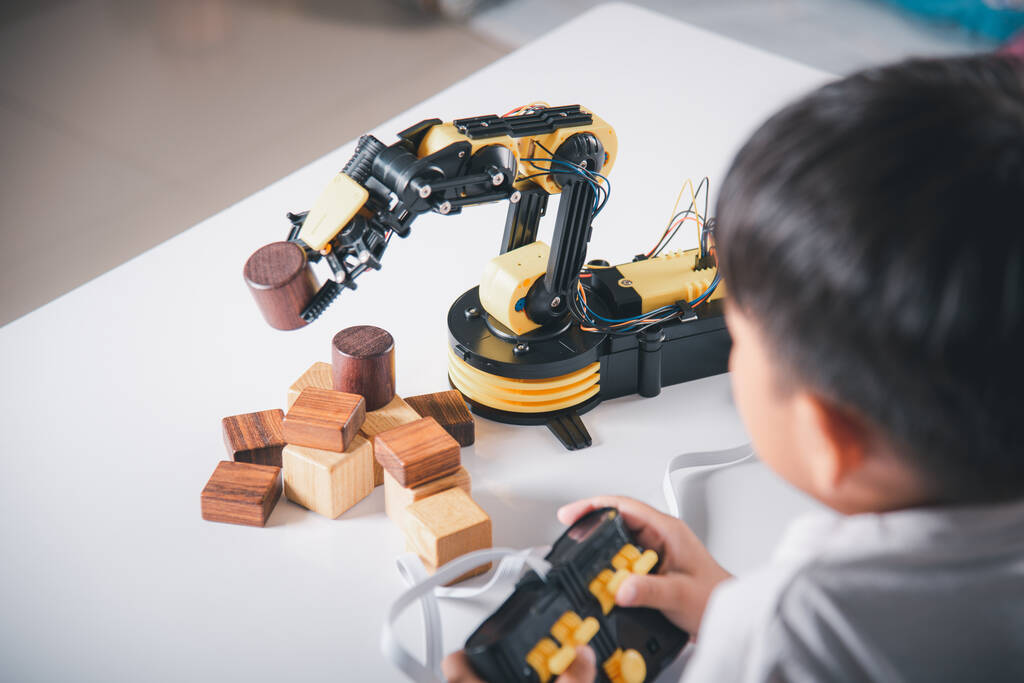 How Are Robots Invented? - Hara Engineering